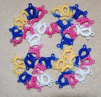 25 Motif Challenge: Hearts, Doily, Bookmarks and Snowflake